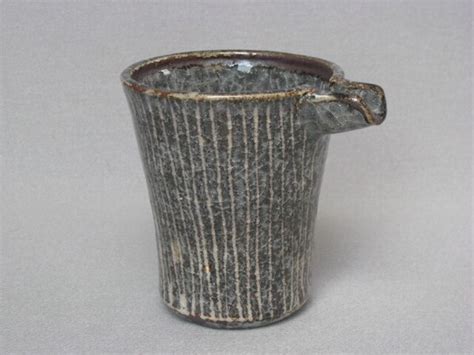 Yahooオークション 美濃焼 三浦繁久 鼠志野十草片口酒器セット サカ