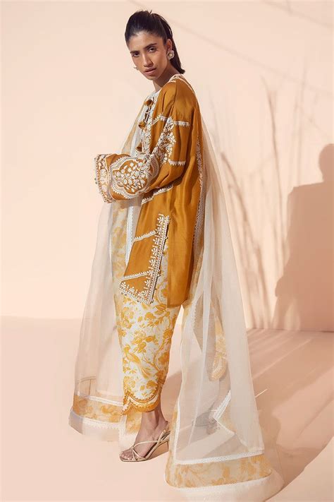 Zoha A Sleeves Designs For Dresses Eid Collection Classy Outfits For Women