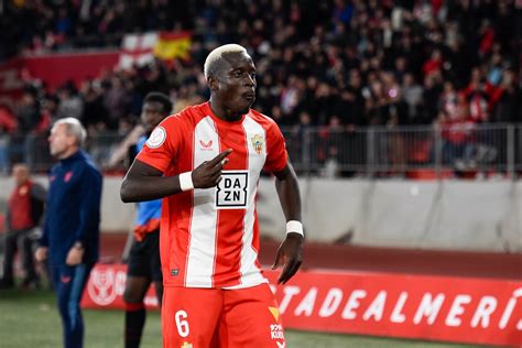 Lopy Sufre Una Lesión De Grado 1 En El Aductor