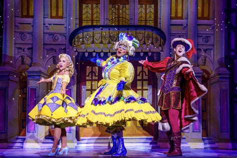 Palladium Pantomime Returns In 2024 Gallery The London Palladium