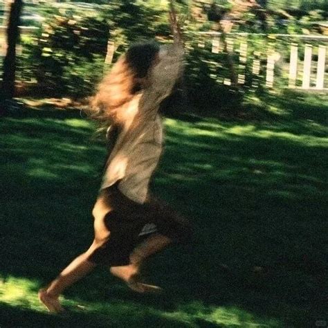 凯丽·考恩，惊艳写真，美貌绝伦惊艳全场！艺术表演作品