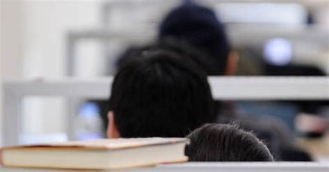 포토 꺼지지 않는 학구열