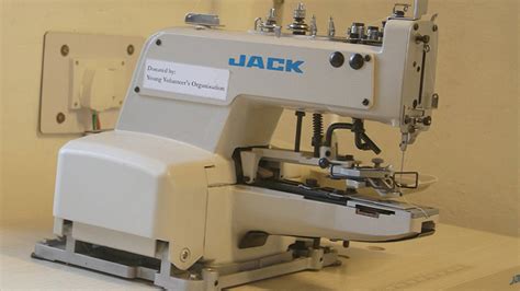 15 Types Of Sewing Machines And Their Uses Wayne Arthur Gallery