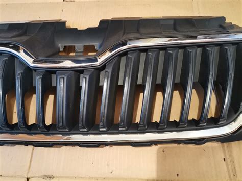 Grila radiator centrala Skoda fabia 3 lll cod 6V0853653 de vanzare ...