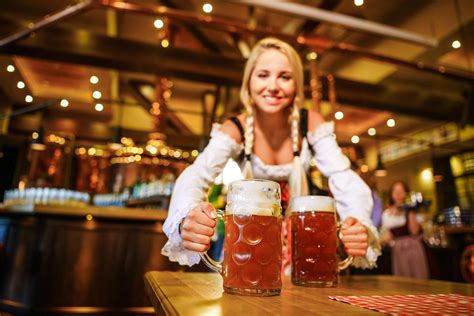 German Beer Server 2024 Top 10 Best Oktoberfest Beer Tents In Munich