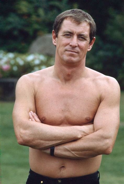 Midsomer Murders John Nettles Looks Unrecognisable In Pics From Tv