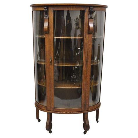 Antique Victorian Oak Wood Curved Glass Carved Lion Paw Feet China
