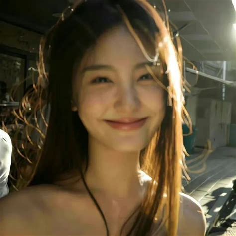 Random Girls Hair Styles Pretty People Poses