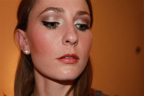 Caitlin Chic Classic Adele Makeup Look