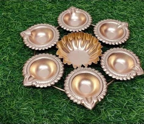 Iron Diwali Lotus Metal Urli At ₹ 180piece In Moradabad Id