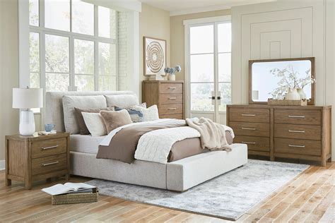 Cabalynn B974 36x1 B974 31x1 B974b2x1 B974 92x1 B974 46x1 Casual 5 Piece Queen Bedroom Set
