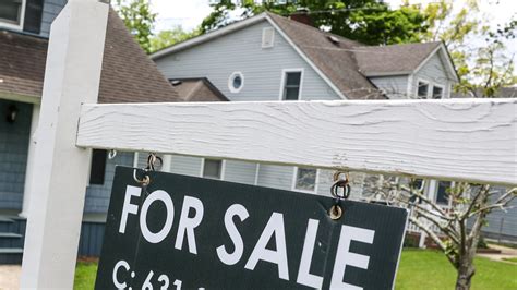 Mortgage Rates Fall For The Third Straight Week But Demand Still Drops
