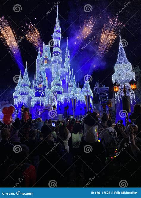 Feierliche Feierlichkeiten Am Burg Magic Kingdom Castle Walt Disney World Festival Moon And