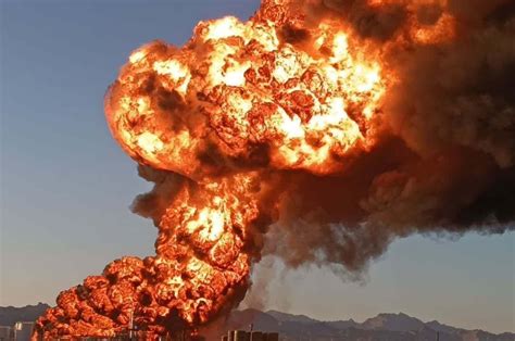 Massive Explosion Hits Refinery In Eastern Iran Irna English