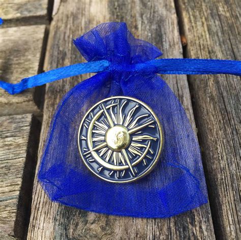 When I Close My Eyes Pin Badge Faeland