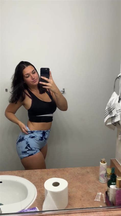 Ill Give You A Peek Between My Lips If You Throb Everything Out Into My Mouth