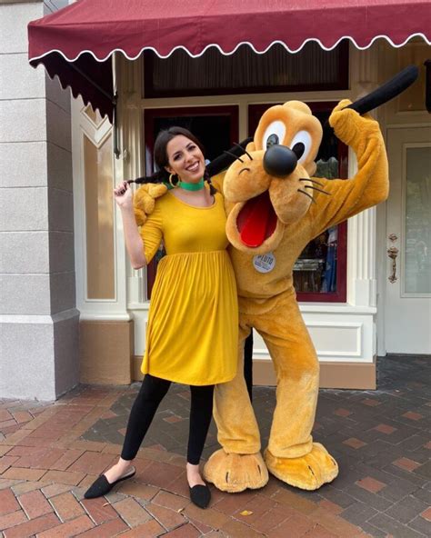 5 Best Pluto Disneybound Outfit Ideas That Disney Fam