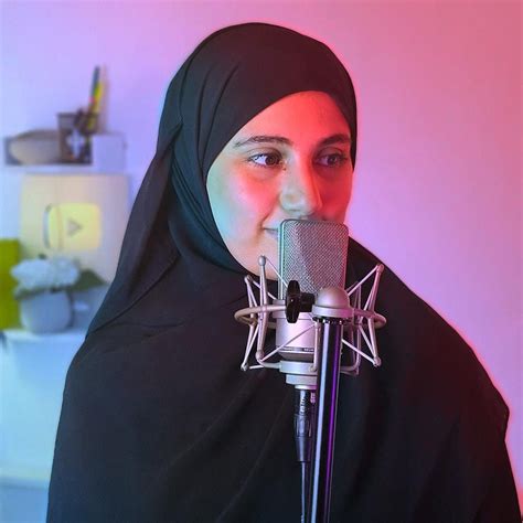 لبنى للقصص Videos