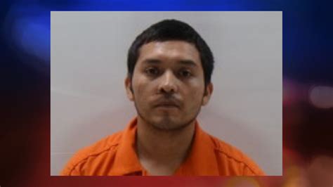 Feds Mexican Man Sentenced To 4 Years For Smuggling Attempt That