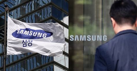 송구하다 삼성전자 부회장이 고객·투자자·임직원 향해 사과문을 올렸고 이건 처음 보는 일이라 두 눈이 점점 커진다