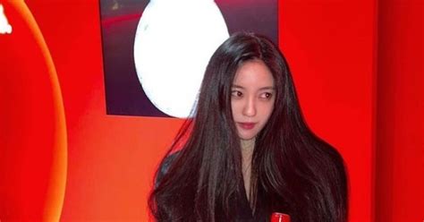 효민 볼륨감 이 정도였어 파티서 과감한 패션완벽 몸매 N샷