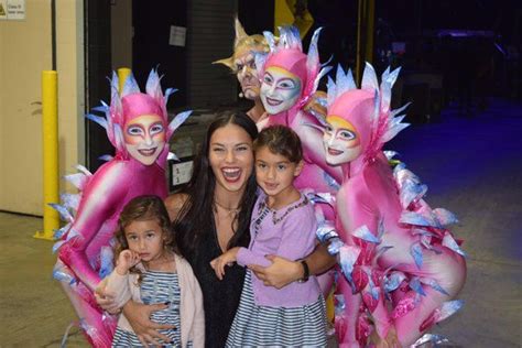 Adriana Lima With Daughters Valentina And Sienna At Walt Disney World