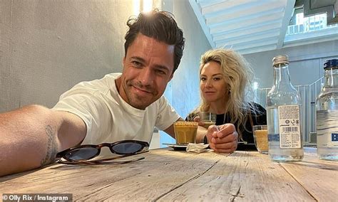 Call The Midwife Star Olly Rix Splits From Long Term Girlfriend Natasha