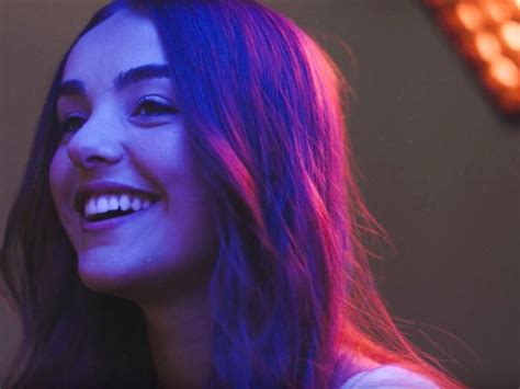 Addilyn Erica Evolves Her Music With Street Lights” Trilix Trilix