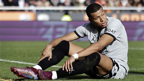 Mbappé Se Planteó Abandonar La Selección De Fútbol Francesa Por El Racismo Rt