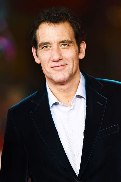 Clive Owen On His Unlikely Role As Bill Clinton In ‘american Crime