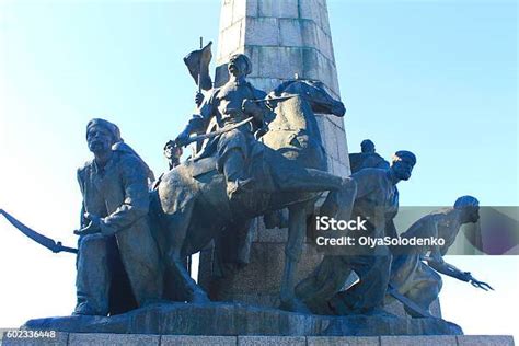 Monumen Pahlawan Perang Pembebasan Di Chigirin Ukraina Foto Stok