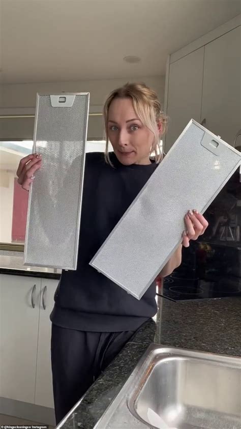 Pro Cleaner Reveals Magic Trick For Cleaning Rangehood Filters