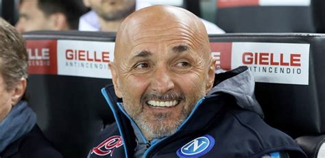 Spalletti Se Prvi Put U životu Tetovirao Napolijev Grb Talijanska Zastava I Broj 3 Indexhr