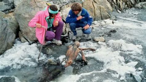 19 September 1991 Two German Hikers Helmut And Erika Simon Are
