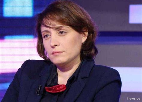 მოგიყვებით როგორ მუშაობს პროპაგანდა “რუბლები” ელენე ხოშტარია რუსულ გადმორიცხვებზე Inews