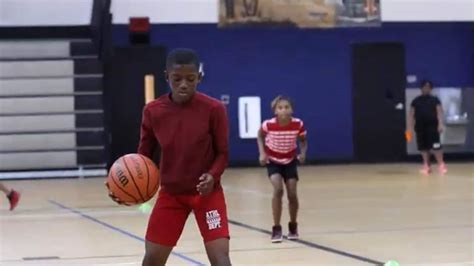 11 Year Old Deevan Mcfall Dreamed Of Making It To The Nfl A Stray Bullet Stopped That Goal In