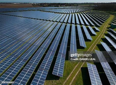 2 541 Daniel Solar Photos And High Res Pictures Getty Images