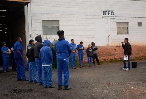 Iffa Metalúrgicos Conquistam Ppr E Reajuste De 20 No Vale Alimentação