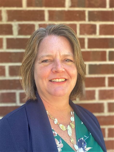 Hildi Hagedorn Compass