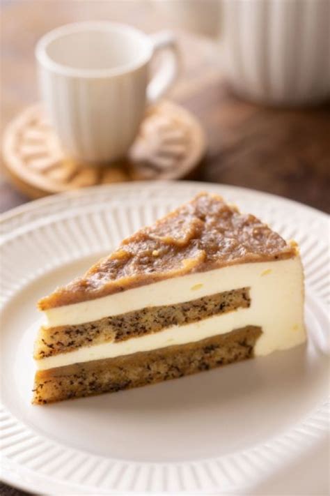 Oma Elly Kitchen Sliced Cake Series Cheeky Monkey Lazada Indonesia