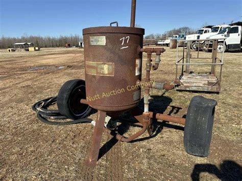 Clemco Model 2452 Sand Blast Pot 600 Lb Capacity Nutt Auction