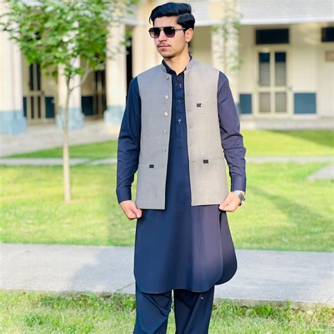 Hassan Khan