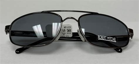 Online Sunglasses Auctions Page 1