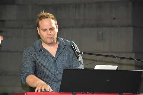 Sanja Neda I Tomislav Parmać Oduševili Pločane Izvodeći Oliverove Pjesme Fotogalerija