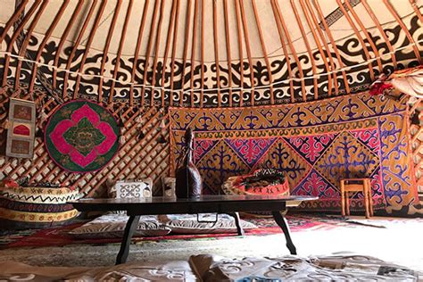 Altyn Emel Yurts In Basshi