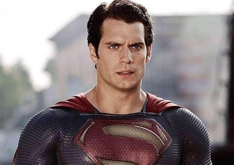 Henry Cavill Regresa