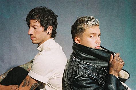 Scaled And Icy Interview Twenty One Pilots On Scaled And Icy The
