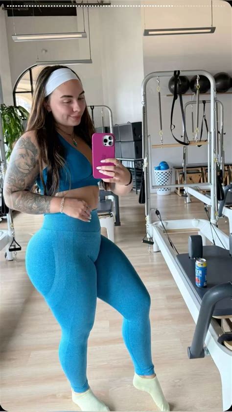 Curvy Fitness Aesthetic Fitness Outfits Workout Outfit Abby Berner