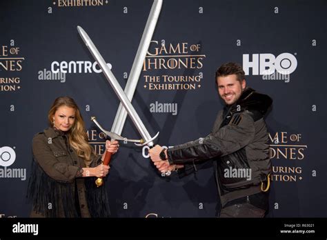 Jana Julie Kilka Schauspielerin Thore Schoelermann Schöbel Lermann Schauspieler Eröffnung