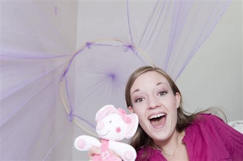 Nourrice Bilder Bläddra Bland 137 Stockfoton Vektorer Och Videor